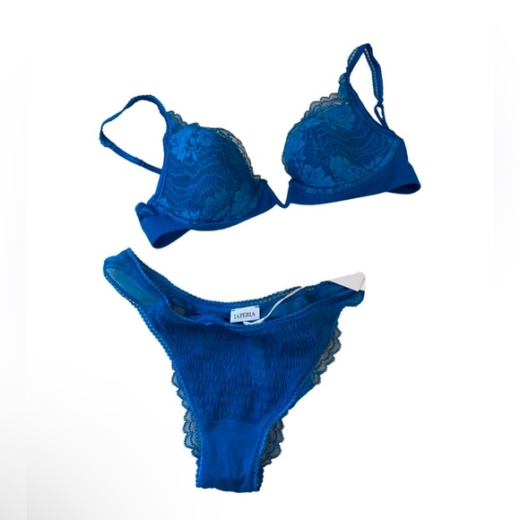 La Perla | Intimates & Sleepwear | La Perla Lace Lingerie Set | Poshmark